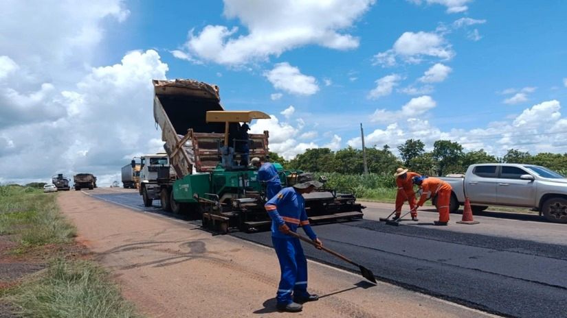 Serviços de conservação garantem segurança e trafegabilidade na MT-130 ...